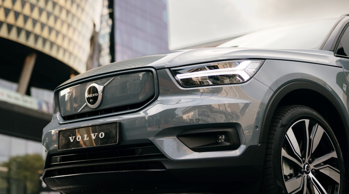Volvo XC40 P6 coming to South Africa – More affordable electric SUV ...