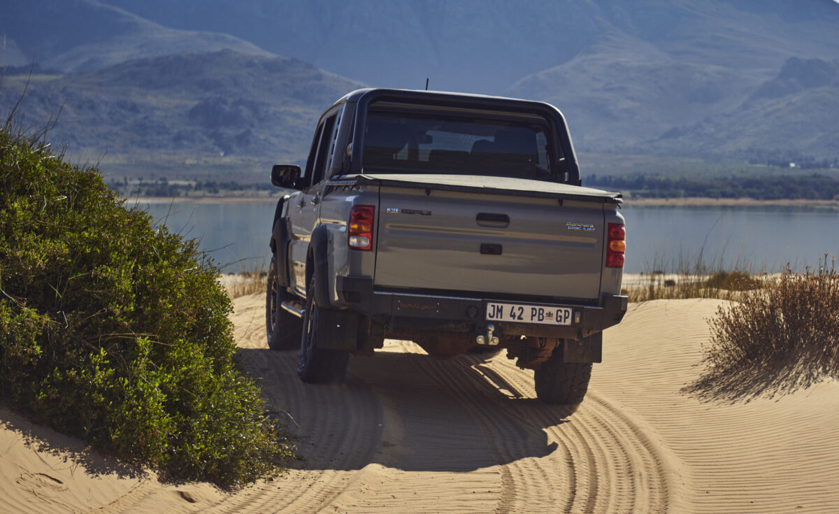South African-exclusive Mahindra Pik Up range launched – TopAuto