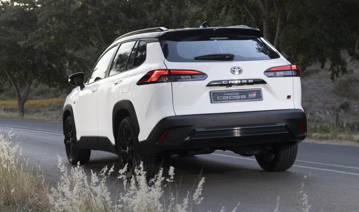 New Haval Jolion Pro vs Toyota Corolla Cross GR-Sport – Stylish ...