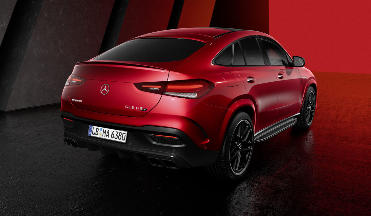 Mercedes-Benz GLE updated with Maybach features and hybrid-only engines ...