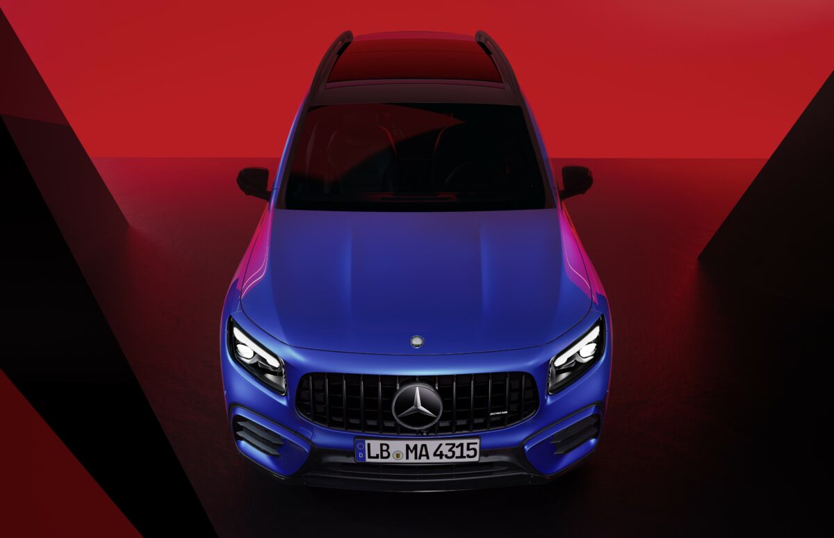 Facelifted Mercedes-Benz GLB revealed – New features and electrified ...