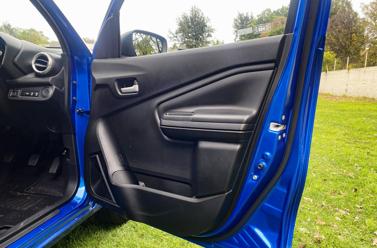 First drive in the new Toyota Vitz – TopAuto