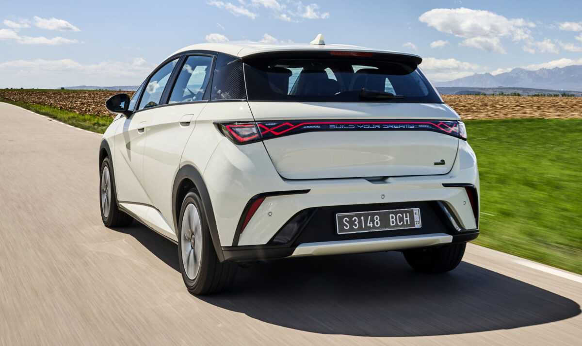 First units of new BYD Dolphin land in South Africa – Specifications ...