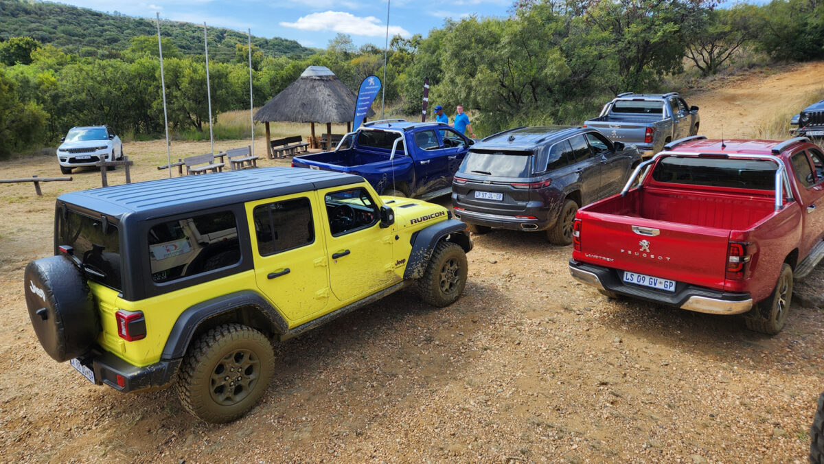Jeep vs Peugeot – Off-road hands-on impressions – TopAuto