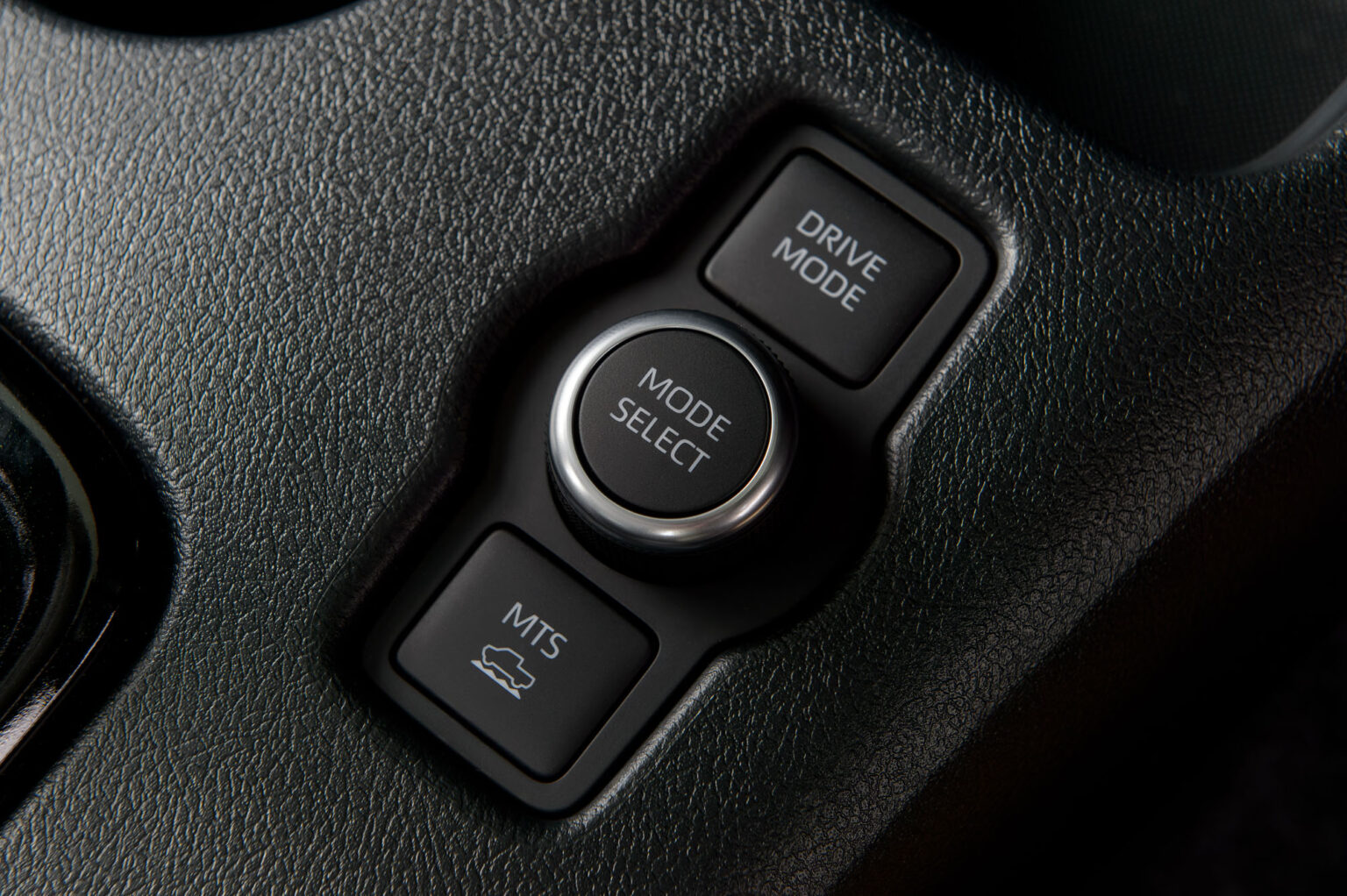 New mid-range Toyota Hilux officially launched in South Africa ...