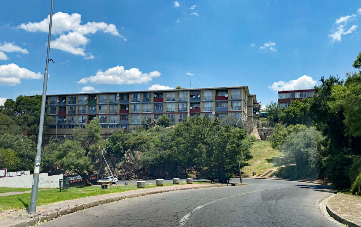 Driving the most dangerous pass in South Africa – Photos – TopAuto